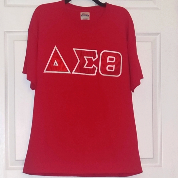 Hanes | Tops | Hanes Red Comfort Tshirtxl Delta Sigma Theta | Poshmark